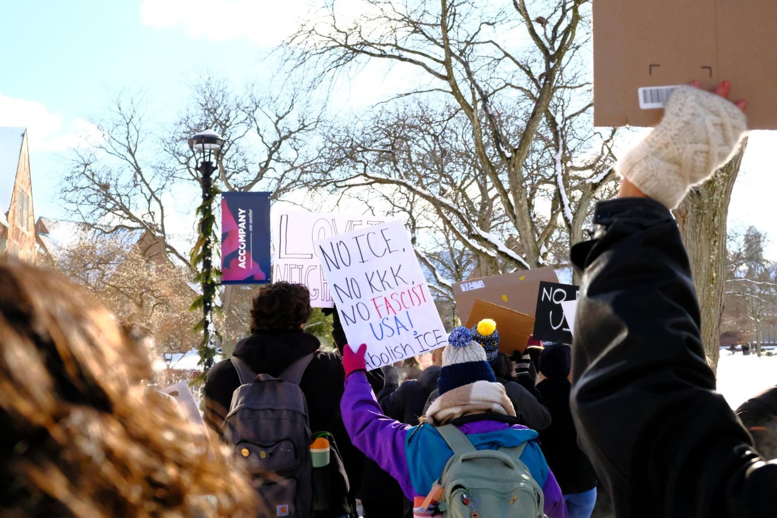 BREAKING: Blue Streaks protest ICE’s actions – The Carroll News